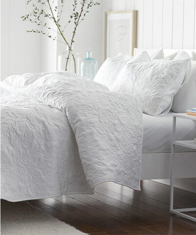 Lightweight Cotton Quilt | White Quilt with Tonal Leafy Branches